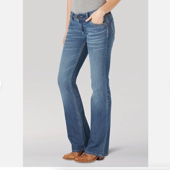 Wrangler | Jeans | Wrangler Retro Sadie Low Rise Bootcut Jeans Tiffany | Poshmark